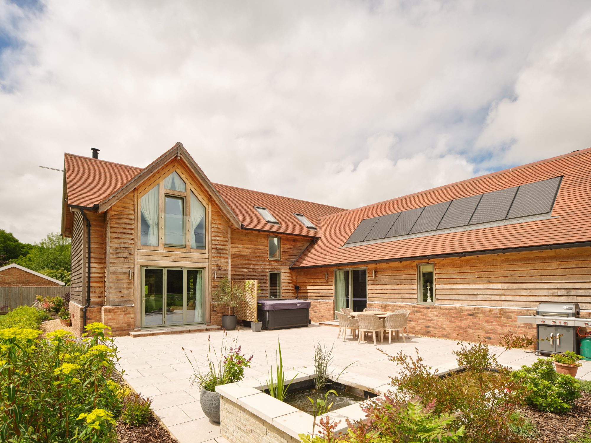 Traditional Oak Framed House - Flint Construction